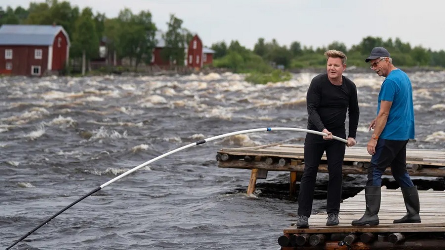 Gordon Ramsayn makuseikkailut -sarja tuo räiskyvän huippukokin Suomeen ...
