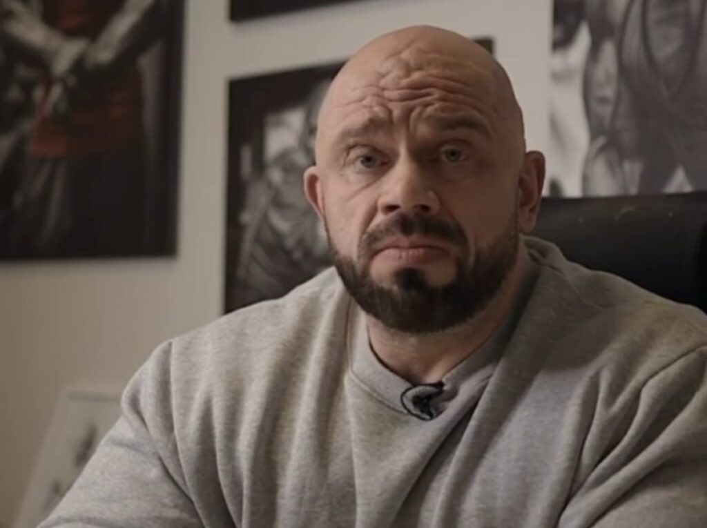 Podcast: Bull Mentulalta shokkiuutinen - Halloota.com