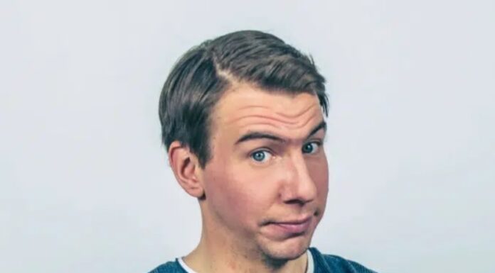 Nyt puhuu Aku Hirviniemen äiti - näin hän kommentoi poikansa ulostuloa - Halloota