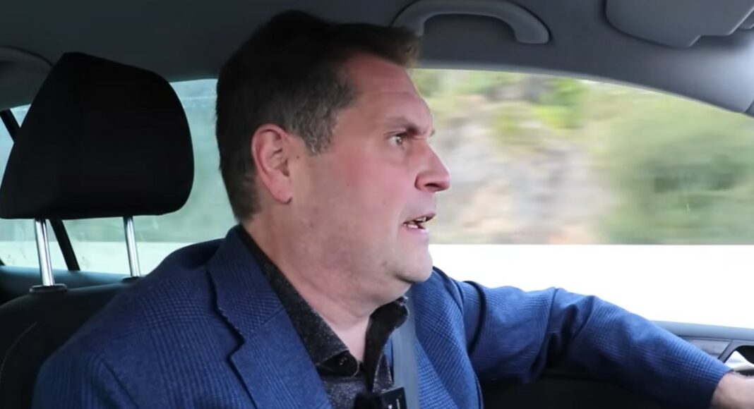 Jethro Rostedt löysi uuden duunin - Halloota.com