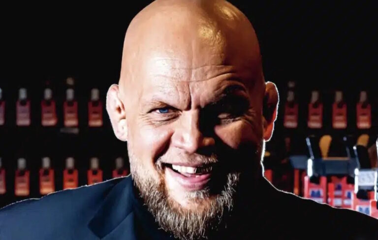 Immu Ilmén Staga ICE CAGE 4: Yllättävä Ottelu - Halloota.com